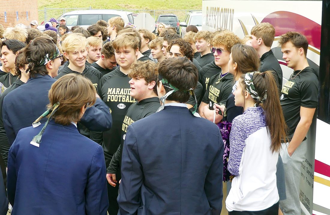BG gives football team sweet sendoff | News, Sports, Jobs - Altoona Mirror